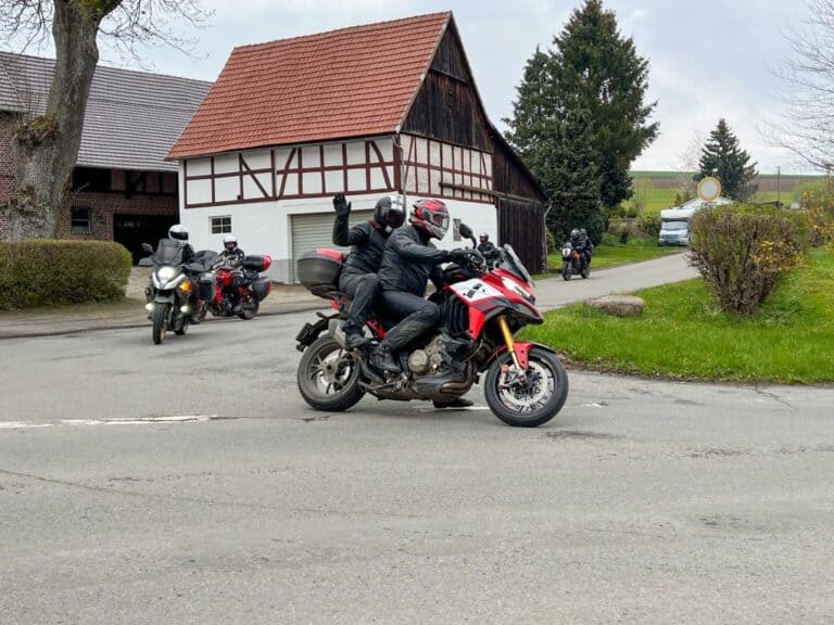 3/4-daagse motorvakantie Sauerland-Duitsland - Kobutex Motorreizen